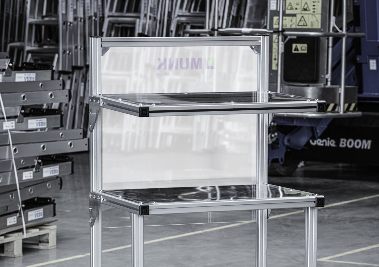 Rednerpult aus Alu-Profilen