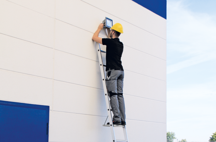 Rung straight ladder 350 mm wide with standard stabiliser, 12 rungs