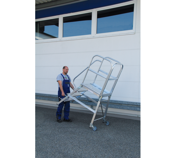 Platform stairs with single-sided access, with castors and handles,