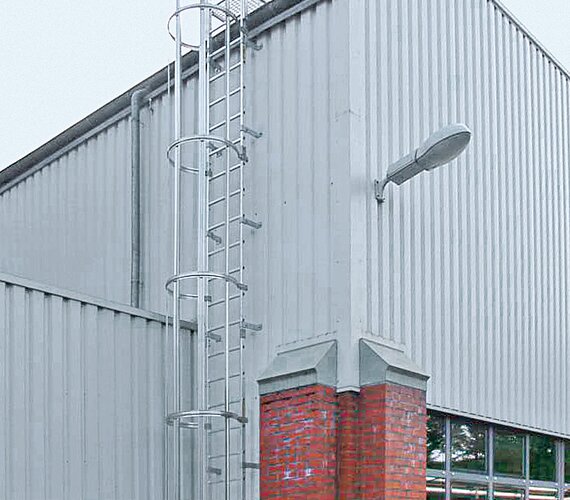 Fixed Ladders | MUNK Group